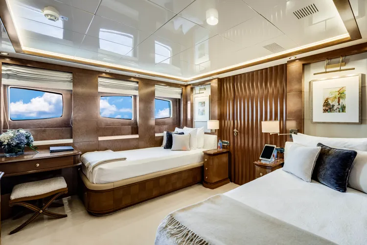 OCEANOS yacht for charter (Mondomarine, 49.23m, 2006)